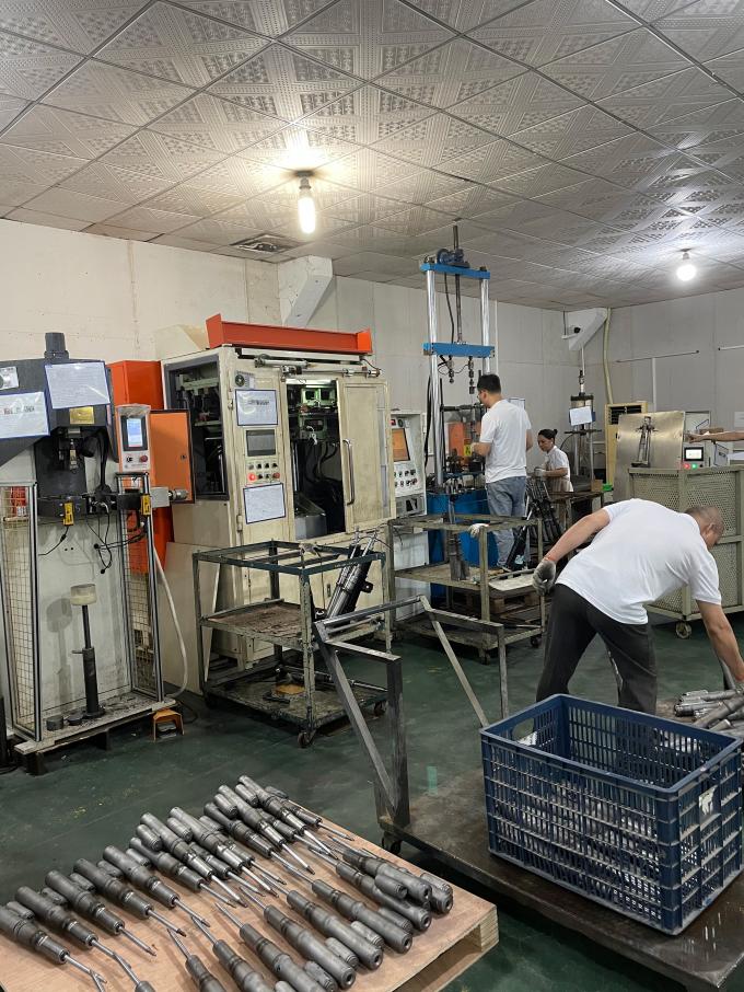 China Guangzhou Tech Master Auto Parts Co.Ltd factory production line
